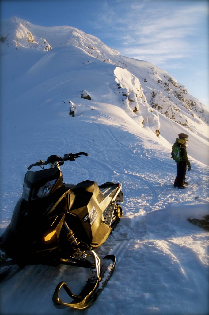 Evening Snowmobile Tour – Rocky Mountain Riders